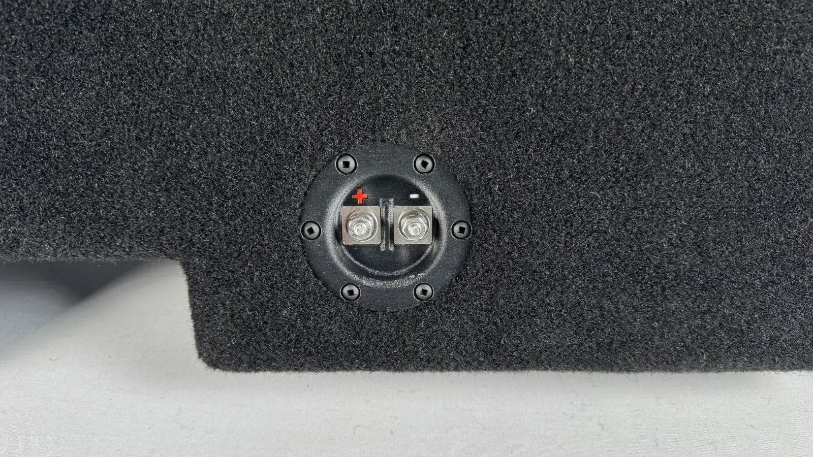 Ford F-150/250 Dual 10 inch Subwoofer Box Loaded with Kicker CompRT 10