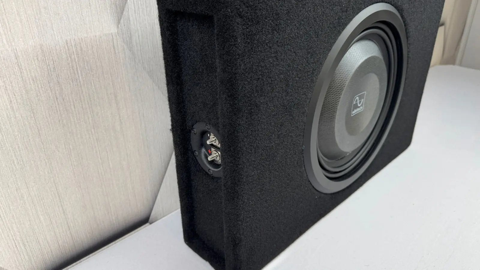 Proline-X Loaded Micro Series Sealed Enclosure - Wavtech thinPro12 Sub